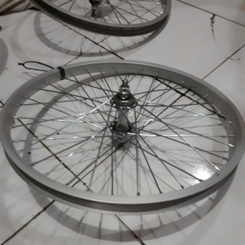 Jual PELEG / VELG SEPEDA 20 BESI CROM / ALUMUNIUS HITAM DAN SILVER ...