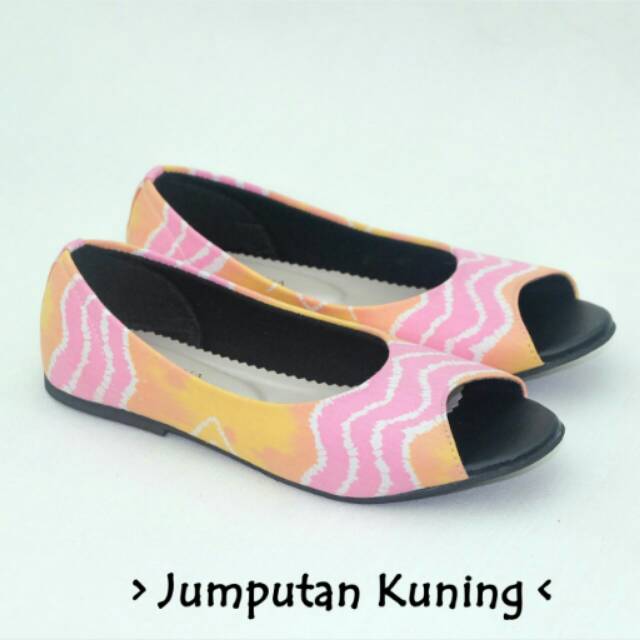 Jual Sepatu The Warna Jumputan Kuning | Shopee Indonesia