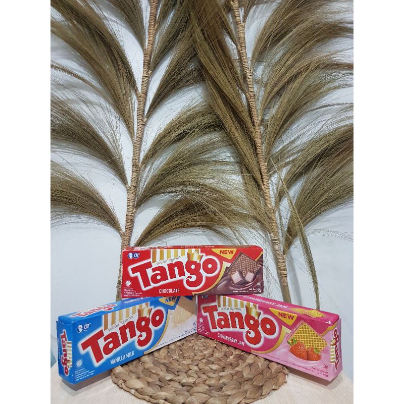 Jual TANGO Wafer 163/133 gr kemasan box | Shopee Indonesia