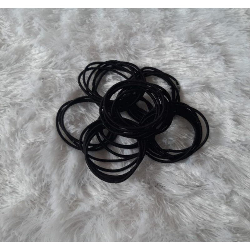 Jual karet hitam gelang hitam polos viral kekinian | Shopee Indonesia