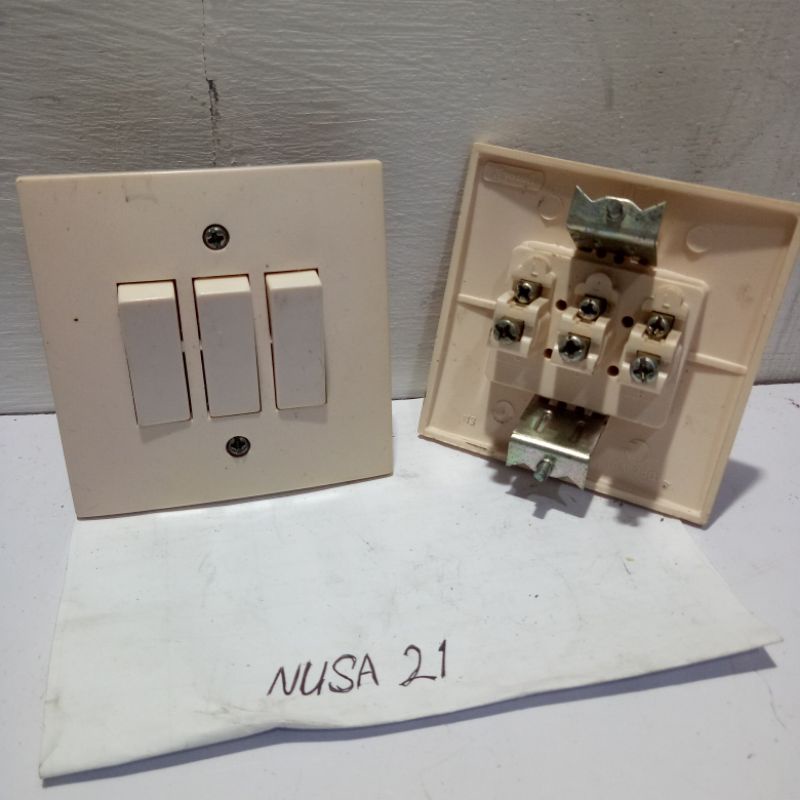 Jual Saklar 3 Gang KYOWA 113 / Saklar Tanam Dinding 3 Titik Cocok Untuk ...