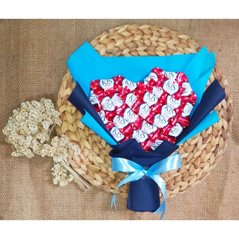 Jual Bucket Permen Love/ Permen Yupi, Permen Kiss | Shopee Indonesia