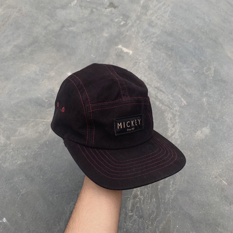 Jual topi mickey disney 5panel second / topi 5panel mickiemouse disney ...