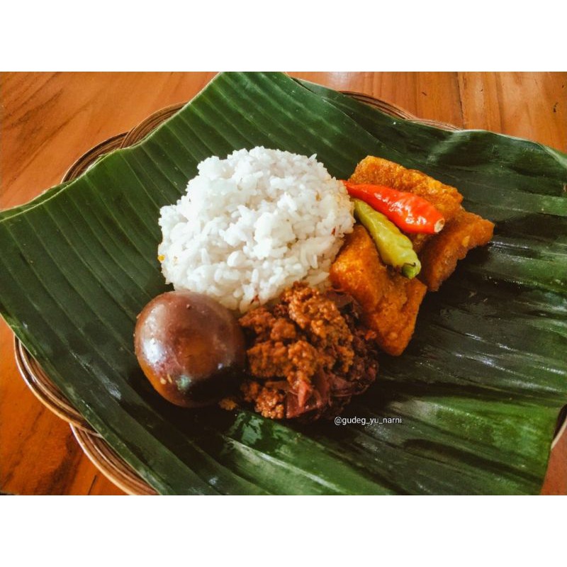 Jual Nasi gudeg krecek telur Gudeg Yu Narni | Shopee Indonesia