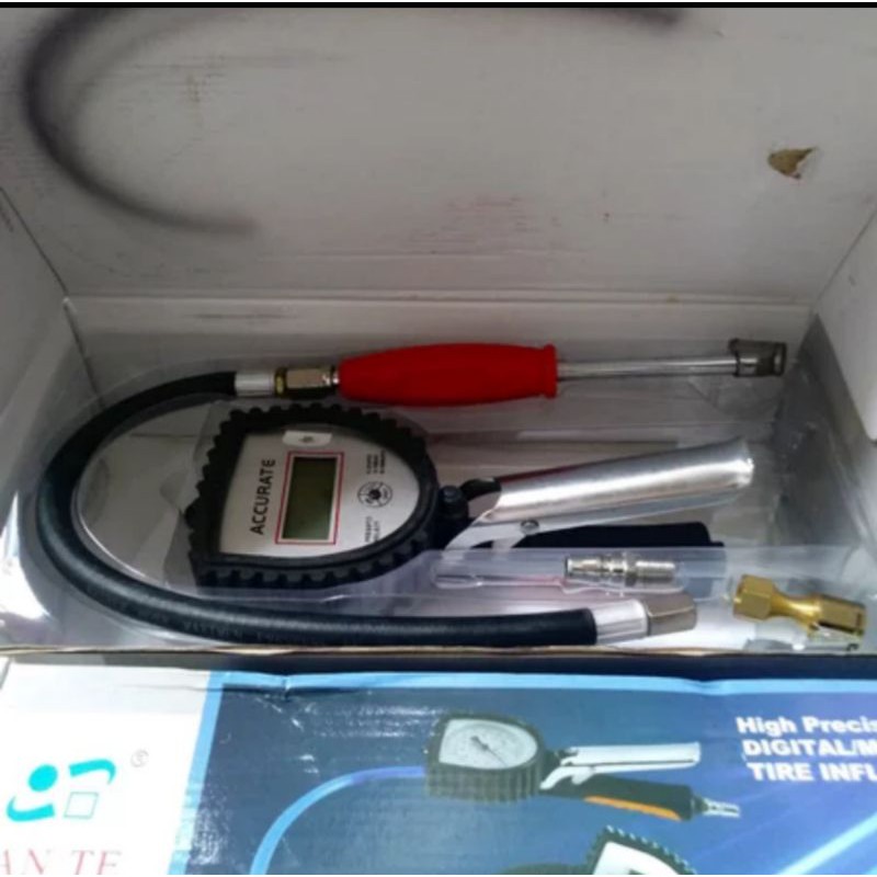 Jual Alat pengukur tekanan angin - Tire inflator digital gauge ...