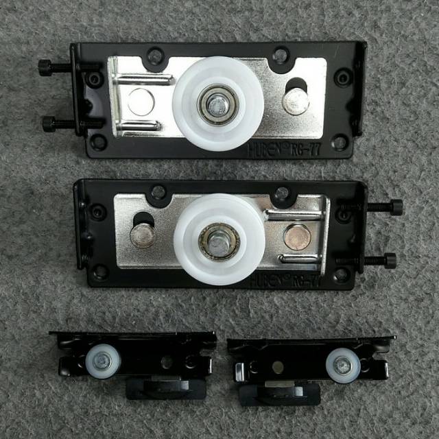 Jual Roda Gantung Pintu Ke 3 - Ketiga Lemari Geser - Sliding atau 1 Pintu | Shopee Indonesia