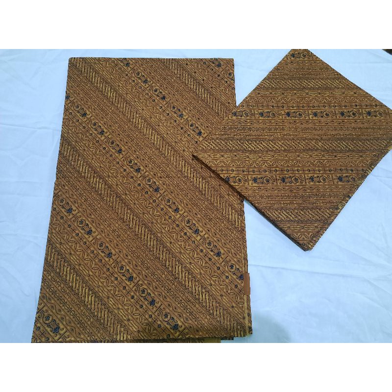 Jual batik sogan klasik / jarik sogan / jarik solo / jarik wedding ...