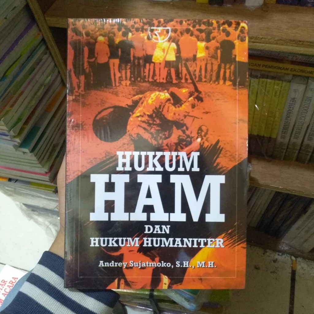 Jual Buku Hukum HAM dan Hukum Humaniter. by. Andrey Sujatmoko | Shopee ...