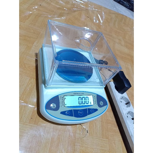 Jual Timbangan Digital Analitik lab Obat 2 kg ( 2000 gram ) 0.01 gram ...