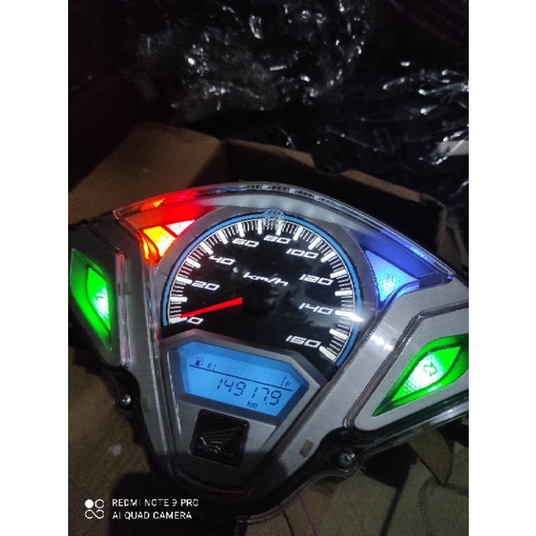 Jual spedometer kilometer odometer vario 125 old non ISS original ...