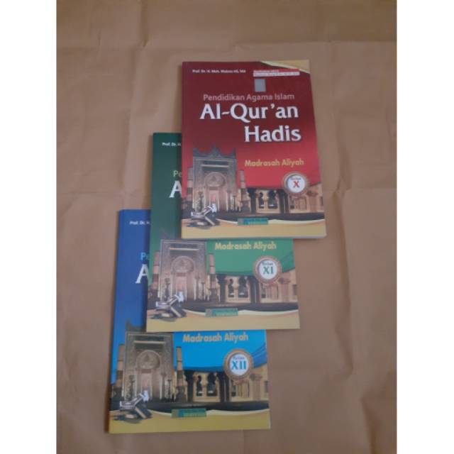 Jual Buku Al-Qur'an Hadis MA Kelas 10,11,12 kurikulum 2013(Toha Putra) | Shopee Indonesia