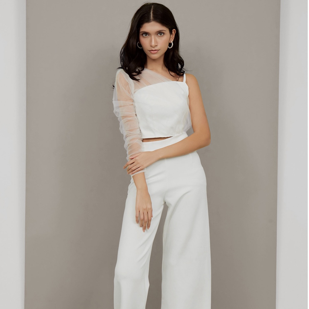 Jual Freya Top in White | Shopee Indonesia