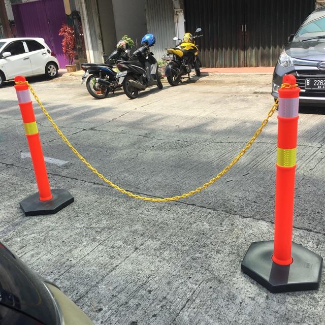 Jual Pembatas Jalan Stickcone + Rantai (8mm x 2.5 meter) | Shopee Indonesia