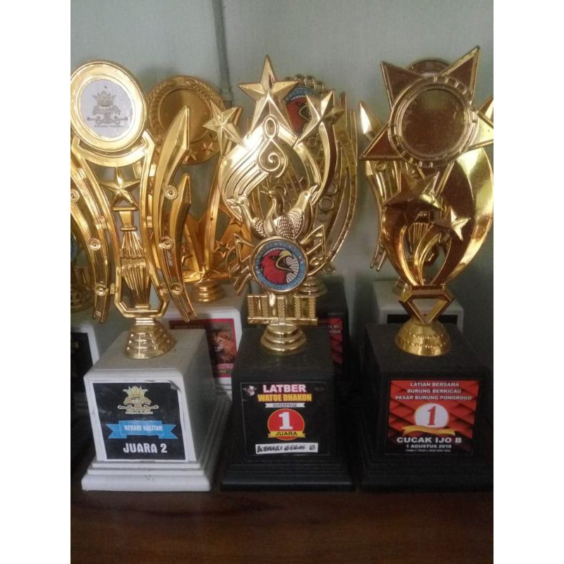 Jual STICKER TROPI / STICKER PLAKAT / TEMPELAN PIALA / STICKER PIALA ...