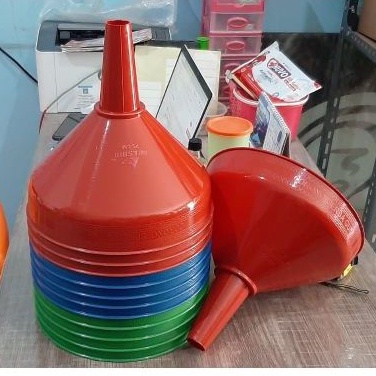 Jual Corong Plastik 25 cm Nelson / Corong Minyak / Corong Air Serbaguna | Shopee Indonesia