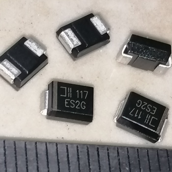 Jual ES2G ES2G-E3/52T Fast Schottky Diode SMB DO-214AA 2A 400V Dioda ...