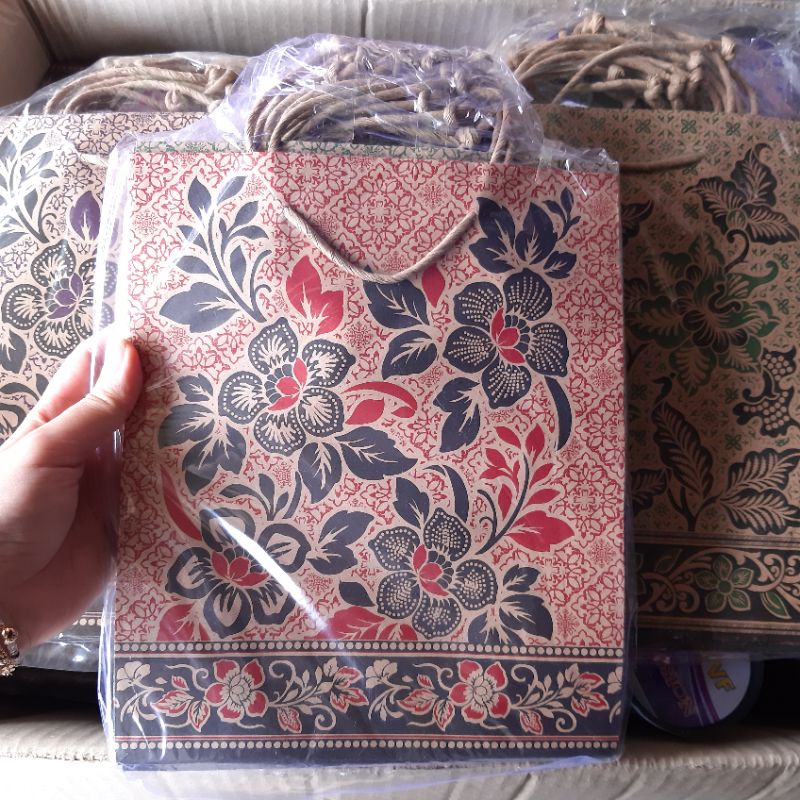 Jual PAPER BAG BATIK 25cm x 20cm x 8cm (12pcs) | Shopee Indonesia