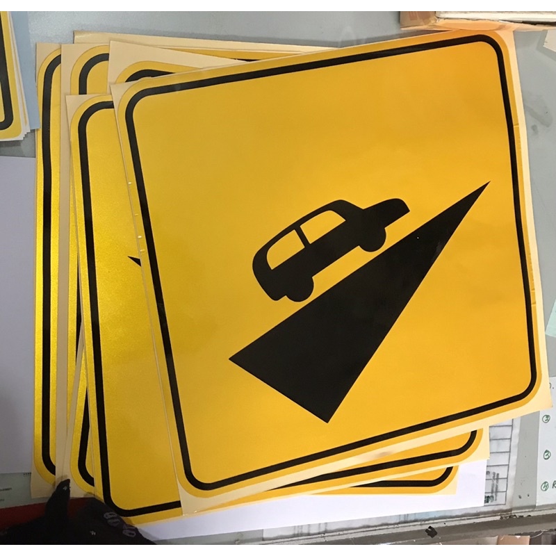 Jual Rambu Sign stiker menyala lampu mobil naik tanjakan jalan raya ...