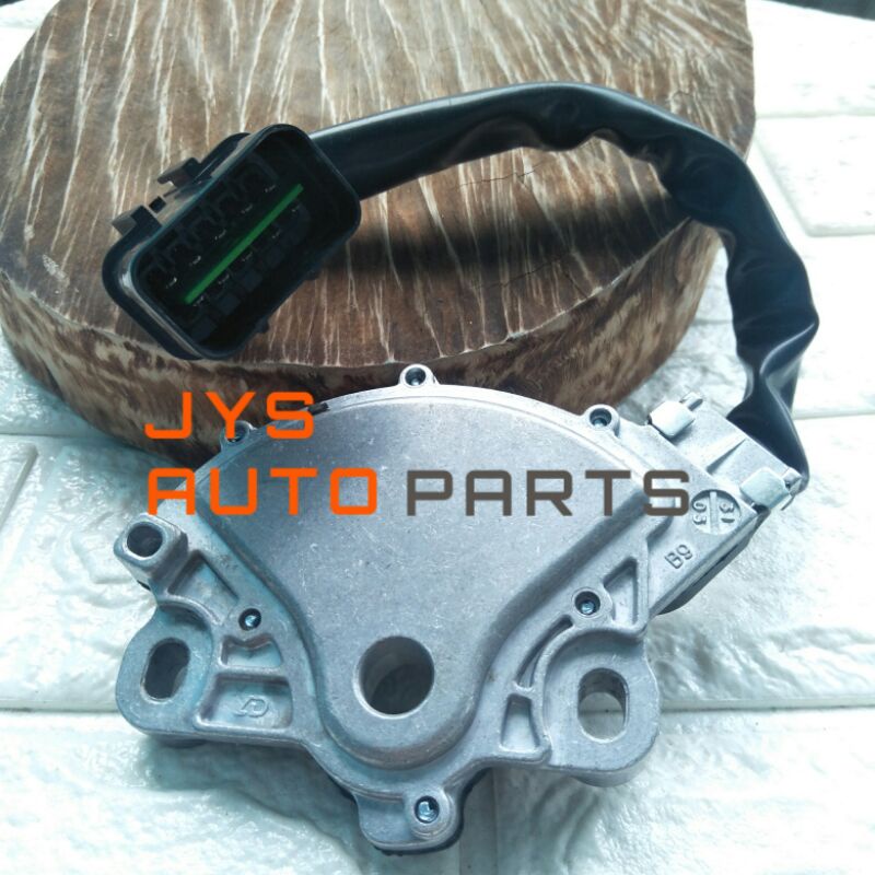 Jual SWITCH INHIBITOR MATIC SELECTOR TRANSMISI AUTOMATIC MATIC ...