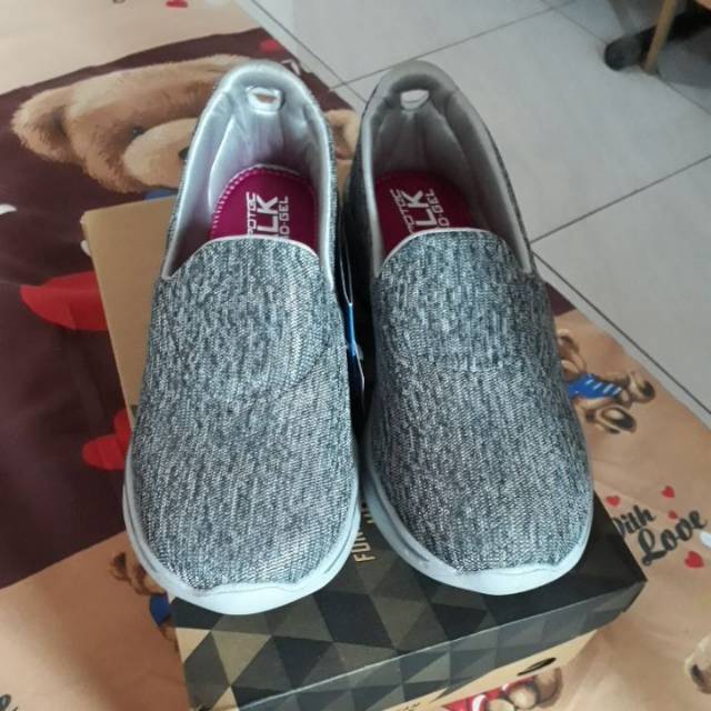 Jual Sepatu spotec slipon zelda | Shopee Indonesia