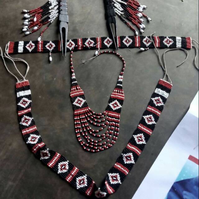 Jual AKSESORIS ADAT ALOR | Shopee Indonesia