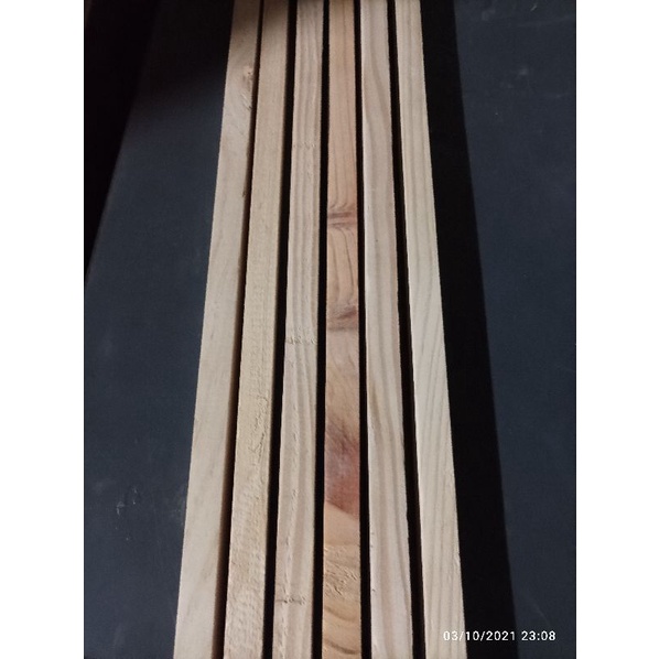 Jual Reng kayu 2x2x100cm sudah di serut halus | Shopee Indonesia