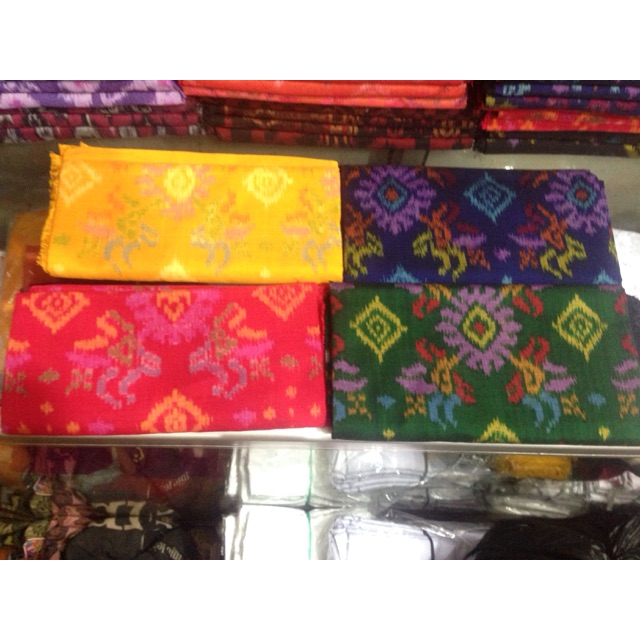 Jual Kamen Endek / Kain Endek Bali motif cempaka | Shopee Indonesia