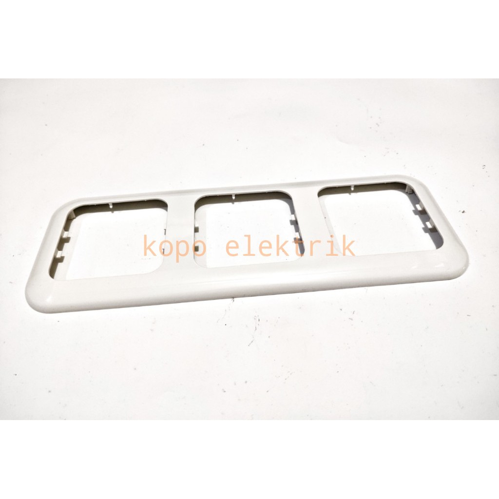 Jual Panasonic Frame 3 Gang ( WEJ7823 ) | Shopee Indonesia