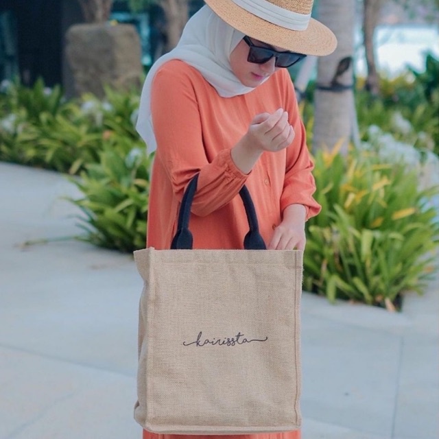 Jual tas custom nama satuan personalized bag jute classiy But First ...
