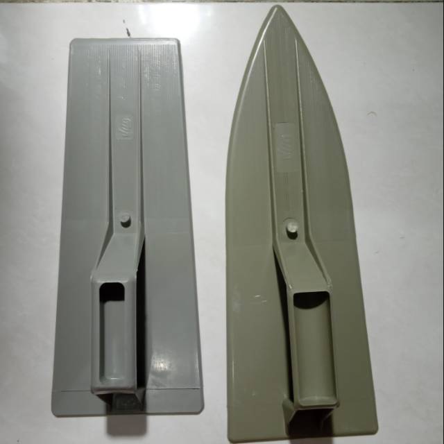 Jual Kasutan PVC papak / runcing warna abu abu | Shopee Indonesia