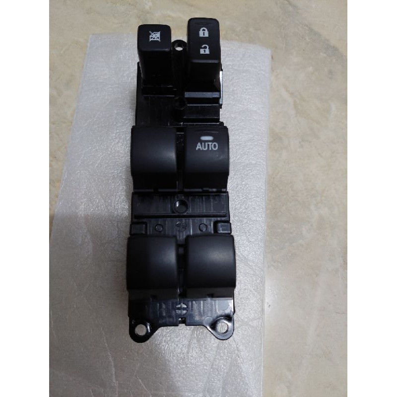 Jual SWITCH POWER WINDOW KANAN MITSUBISHI XPANDER KANAN ORIGINAL ...
