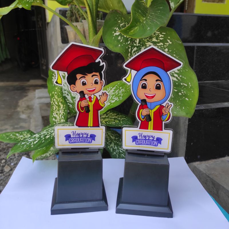 Jual Piala wisuda ( HAPPY GRADUATION HIJAB ) termurah piala wisuda ...