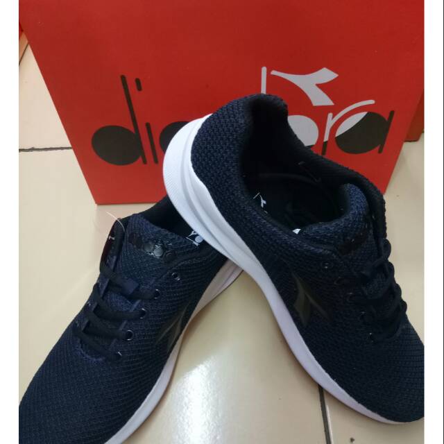 Jual Sepatu Running Diadora | Shopee Indonesia