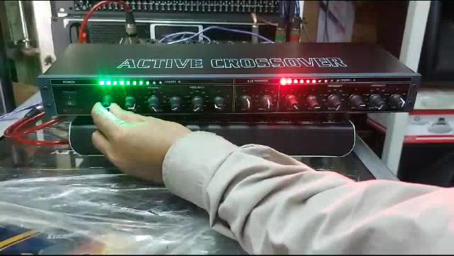 Jual crossover 4way + sub tampilan depan LED | Shopee Indonesia