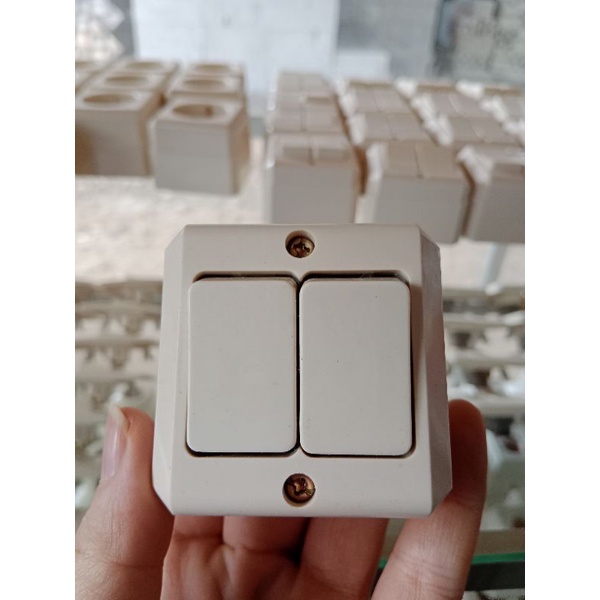 Jual saklar tempel broco double | Shopee Indonesia