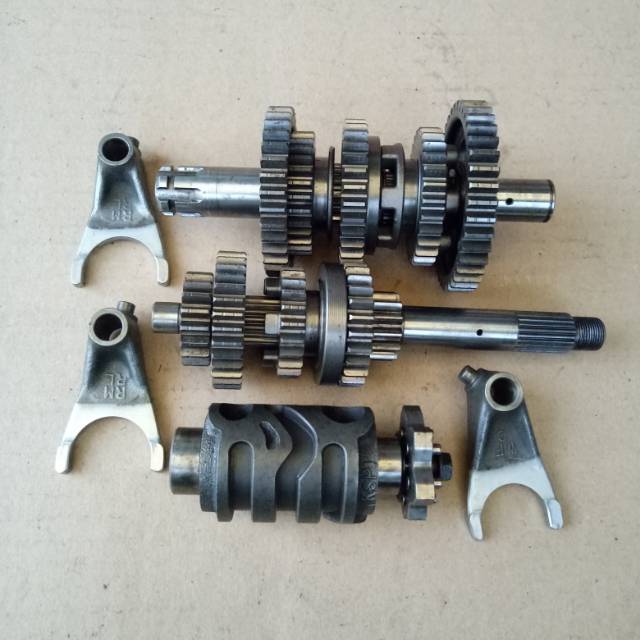 Jual Gigi rasio transmisi New Mega pro Megapro FI gear ratio ...