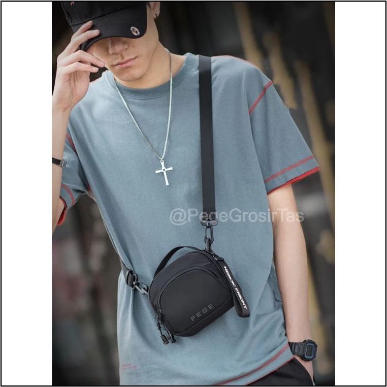 Jual Tas Selempang Pria Kecil Korea Style Model Polos Simpel | Shopee ...