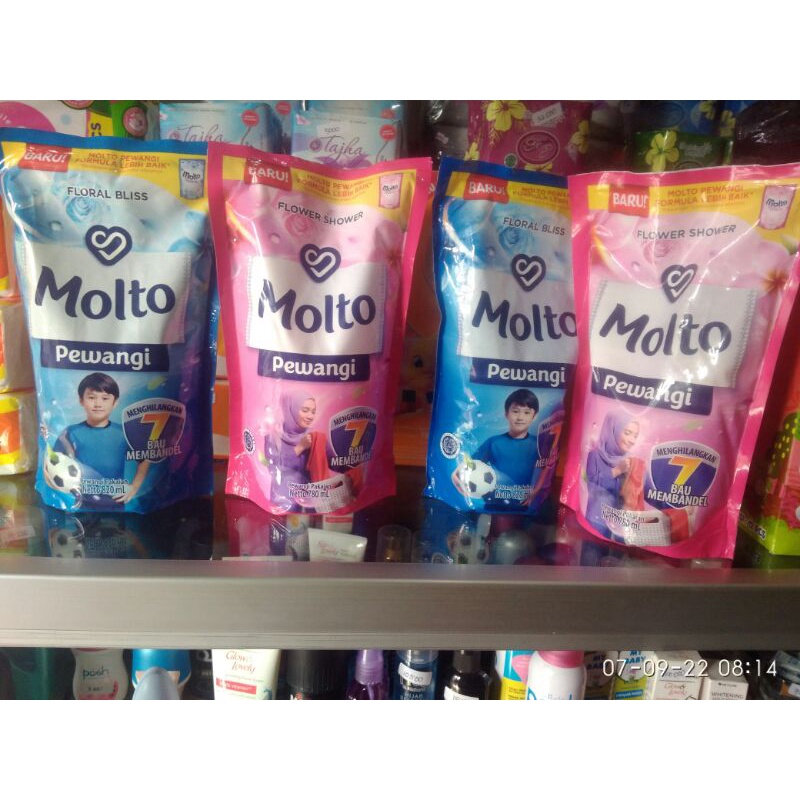 Jual PEWANGI PAKAIAN MOLTO NETTO : 780 ML | Shopee Indonesia