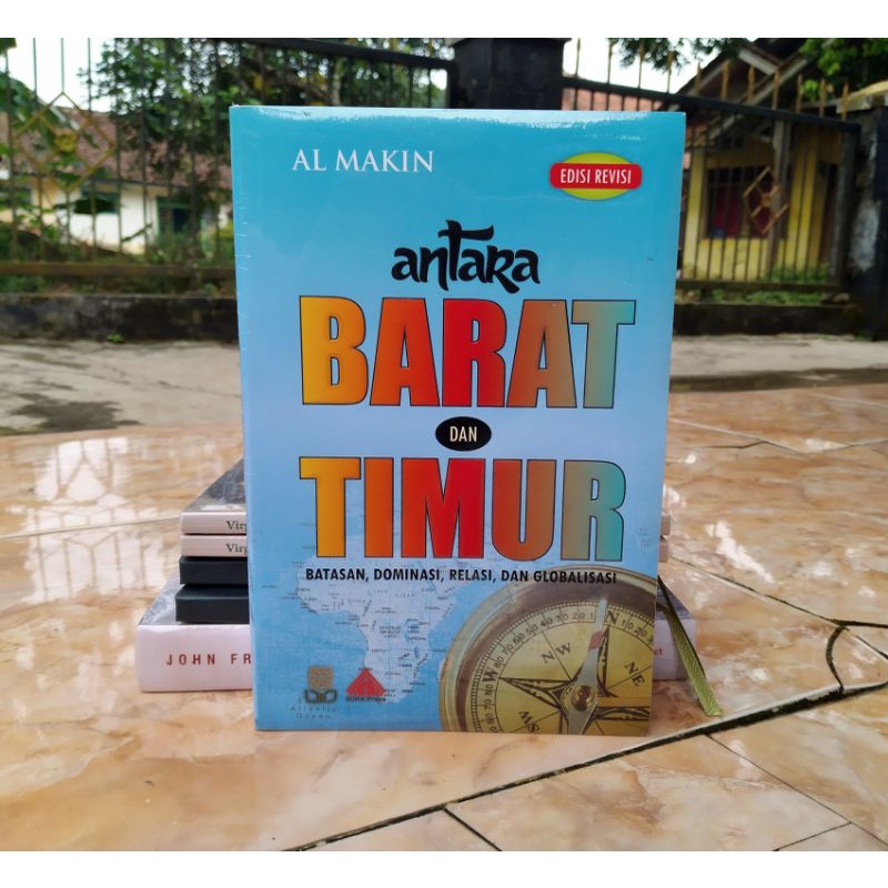 Jual Buku Antara Timur dan Barat (edisi revisi) | Shopee Indonesia