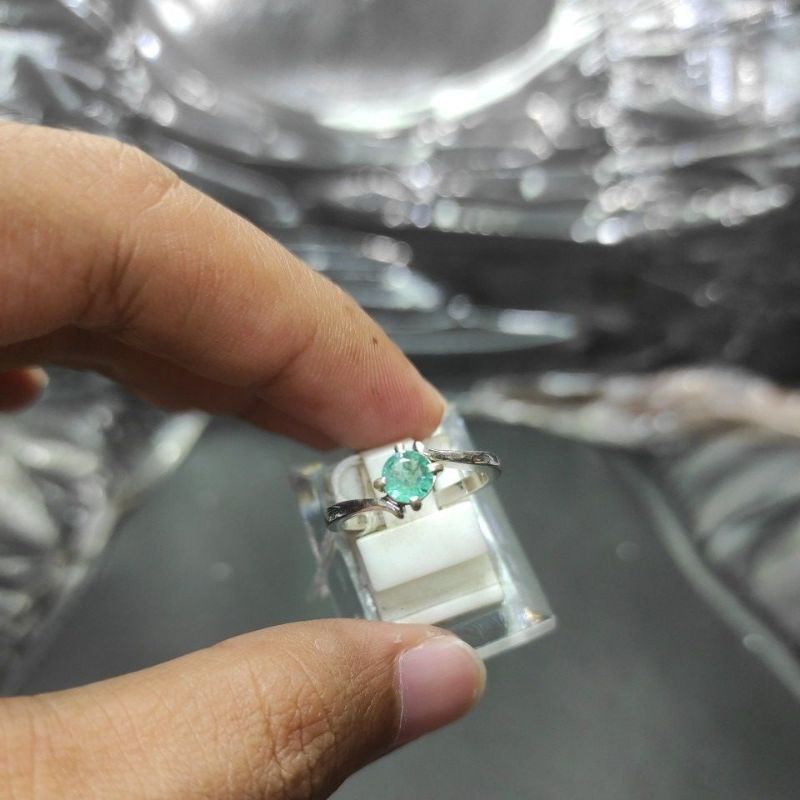 Jual cincin batu natural zamrud bahan perak | Shopee Indonesia