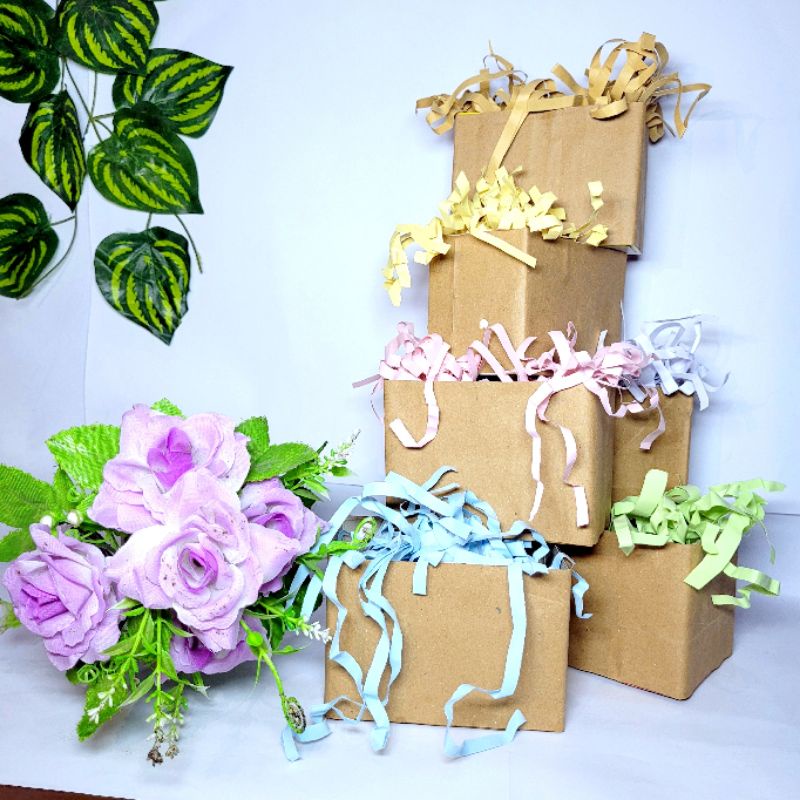 Jual Kertas Cacah/Shredded Paper/isian parcel/isi packing/Gift Box ...