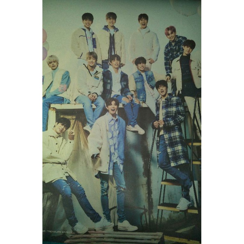 Jual WTS Murah Official Poster + tube Treasure The First Step chapter 1 ...