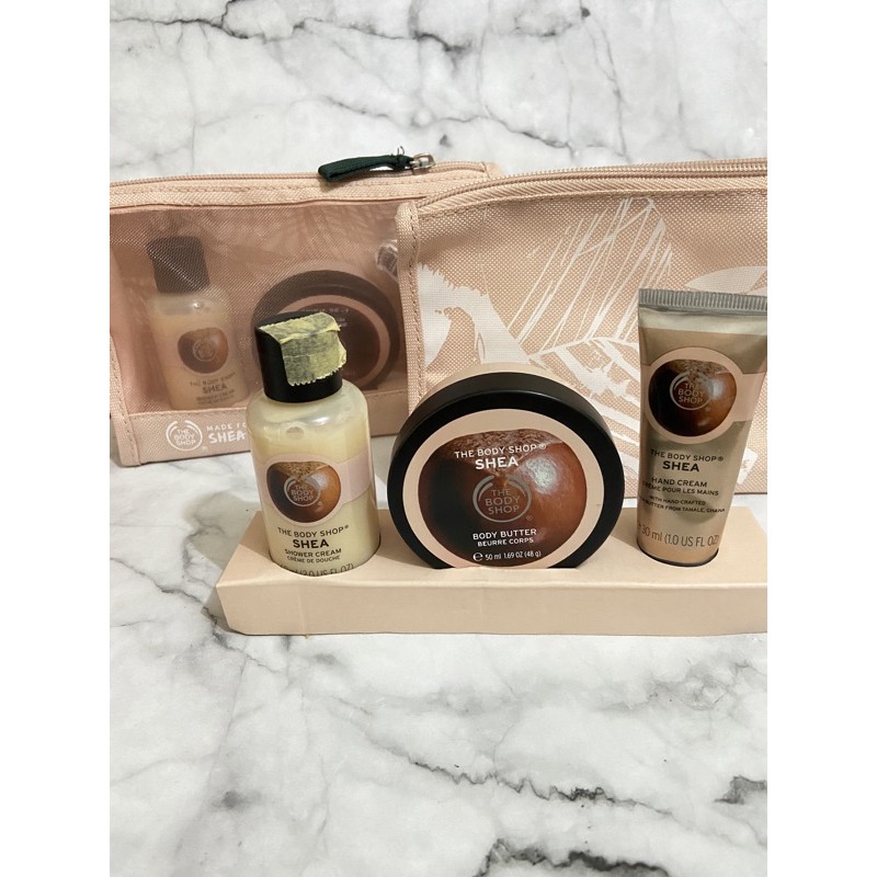 Jual THE BODY SHOP TRIO GIFT POUCH | Shopee Indonesia
