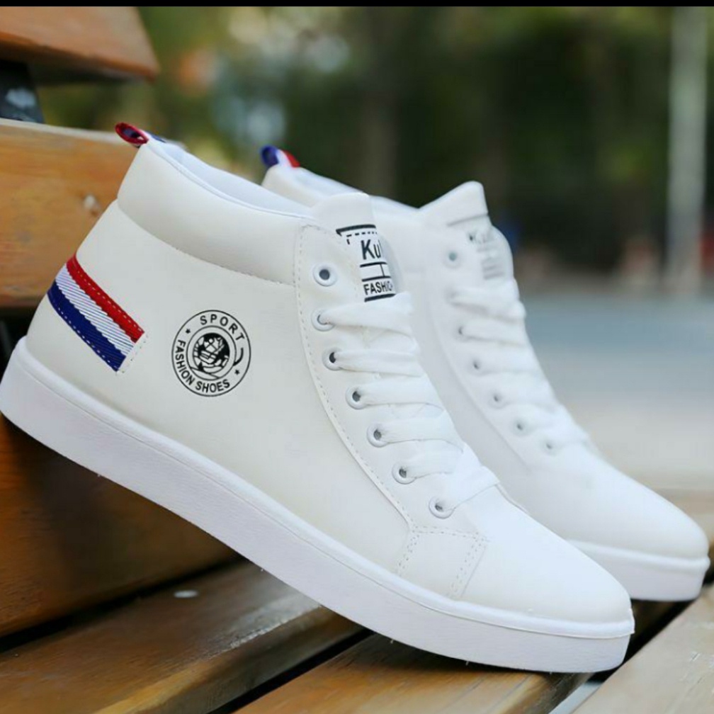 Jual Sepatu Sneakers Pria Putih Terbaru Sepatu Pria Terlaris Sepatu Pria Kekinian Sepatu Pria ...
