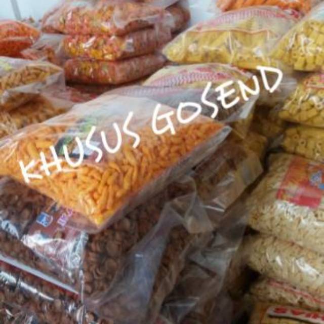 Jual Snack Bantal -+1000gr Snack lebaran Ring,Twisko,Momogi | Shopee ...
