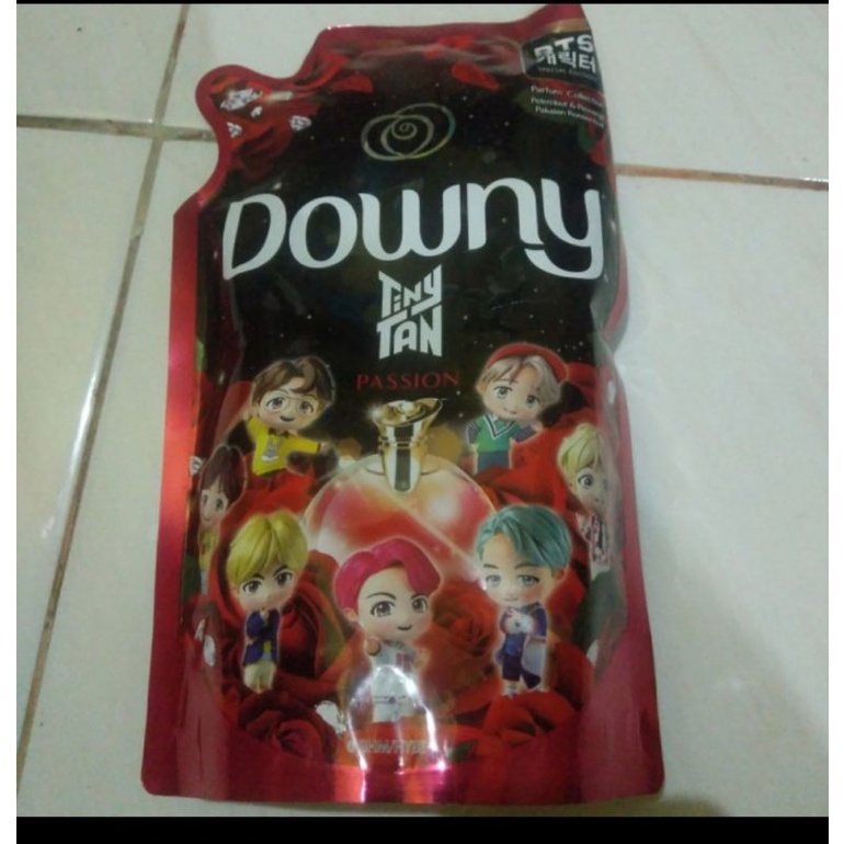 Jual downy Tiny Tan BTS merah 650ml | Shopee Indonesia