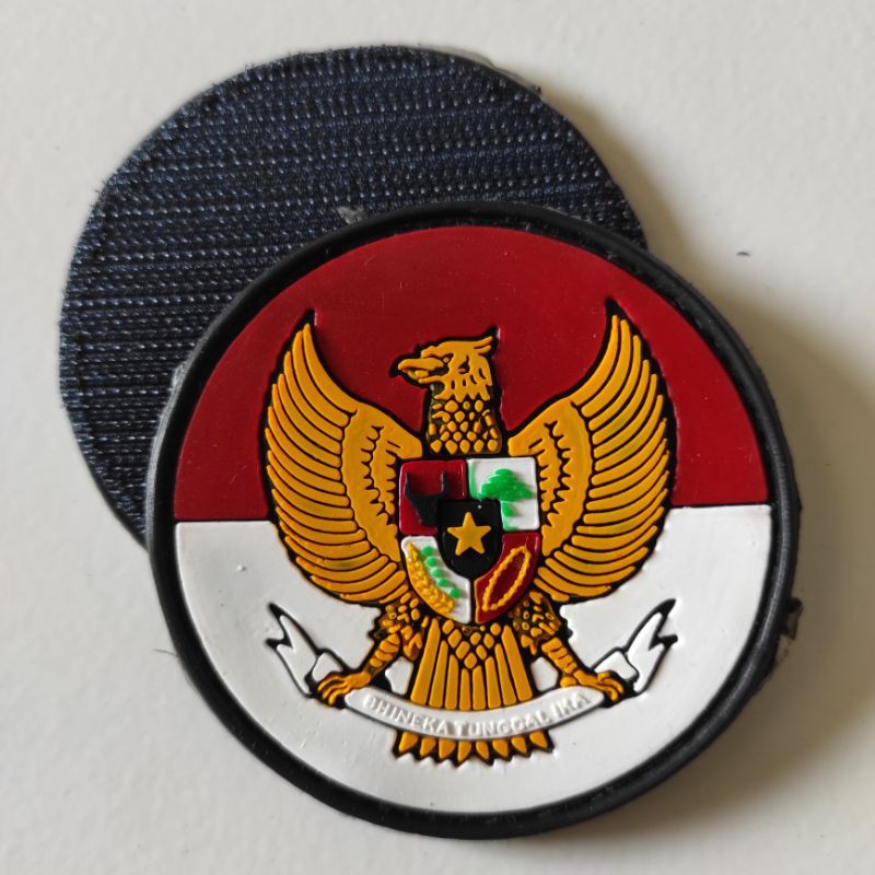Jual PATCH RUBBER LOGO GARUDA BULAT DASAR MERAH PUTIH/TEMPELAN EMBLEM ...