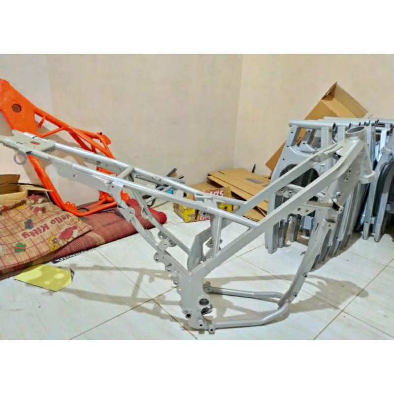 Jual Frame Rangka kerangka Custom KLX Pnp mesin KLX Ninja Megapro GL Tiger CB150r Vixion Scorpio ...