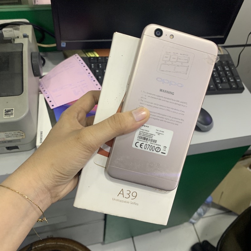 Jual Oppo A39 3/32gb Second Bekas pakai normal fullset original resmi ...