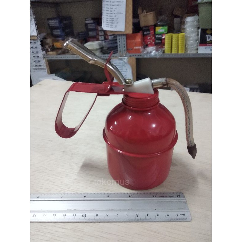 Jual OLI CAN KALENG /BOTOL/POMPA SEMPROTAN OLI /OLI CAN BESI | Shopee ...